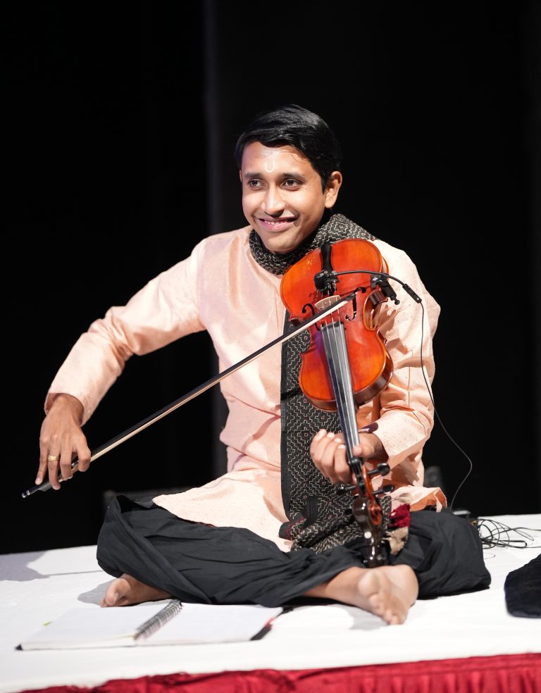 Carnatic Vocal Concert by Ramakrishnan Murthy
